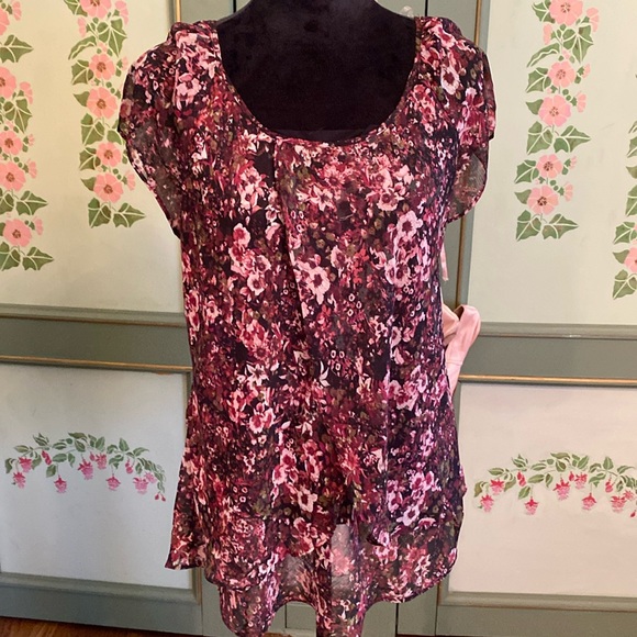 Blousology | Tops | Blousology Waterfallcascade Flowy Flowered Blouse ...